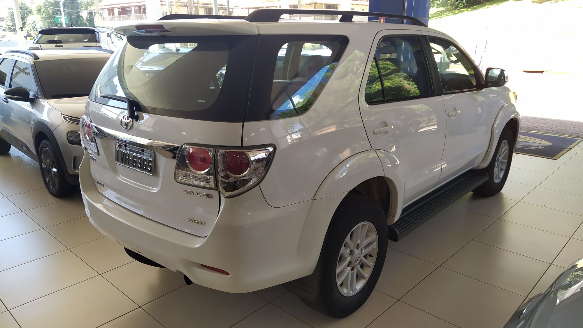 TOYOTA Hilux Sw4 SRV 4x4 - Gaspar Automóveis