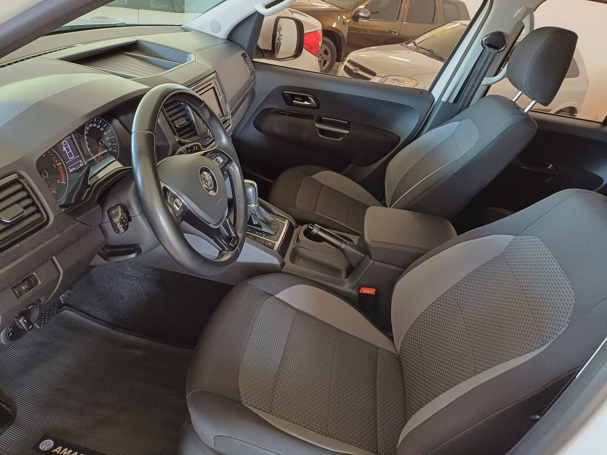 VOLKSWAGEN Amarok CD 4x4 Trend - Gaspar Automóveis